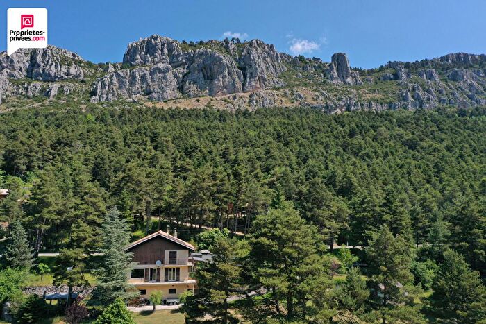 Maison à vendre - Caille - 6 pièces - 5 chambres