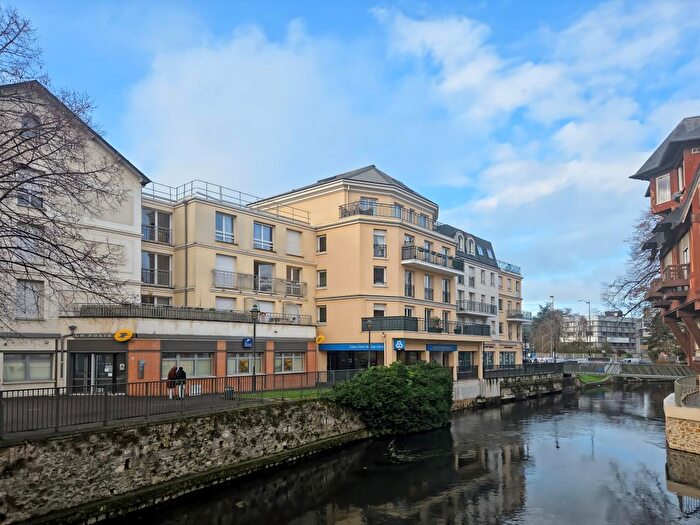 Appartement à vendre - Corbeil-Essonnes, Centre-ville - 2 pièces - 1 chambre