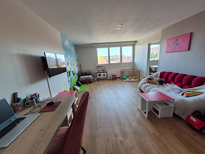 Appartement 3 pièces à Lille, Wazemmes, à vendre