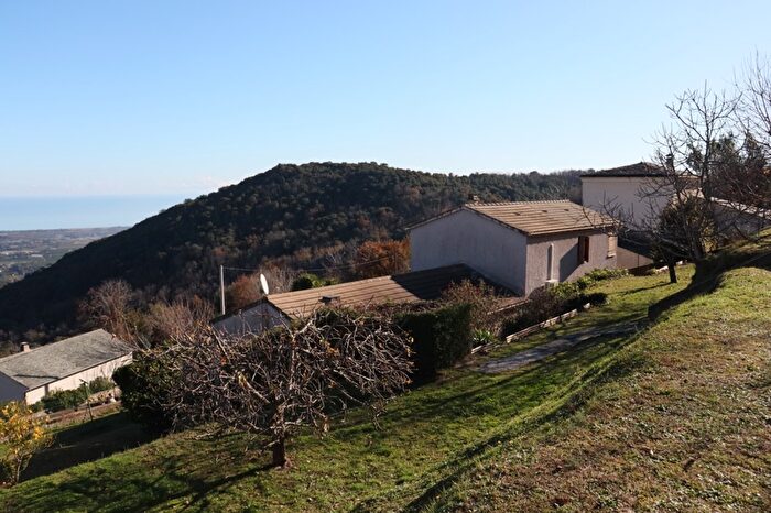 Maison à vendre - Penta-di-Casinca - 5 pièces - 3 chambres