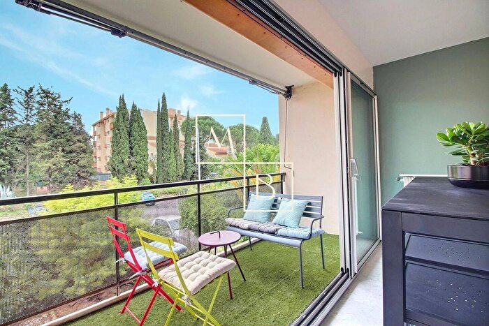 Appartement à louer - Les Cévennes, Clementville, Montpellier - 5 pièces - 4 chambres