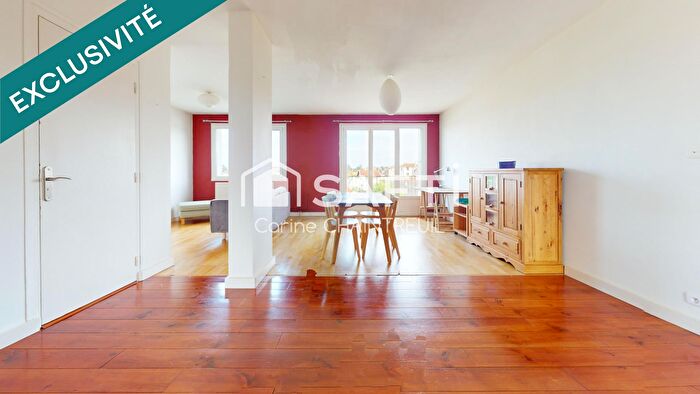 Appartement 4 pièces à vendre à Bron, Centre-ville