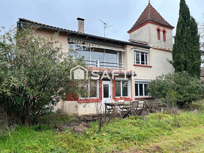 Maison à vendre - Finhan - 7 pièces - 6 chambres