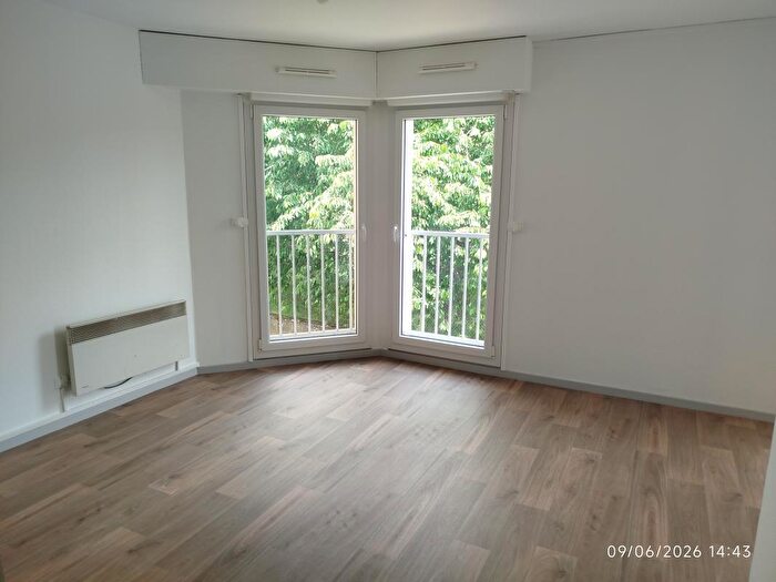 Appartement 1 pièce à Vincey, à louer