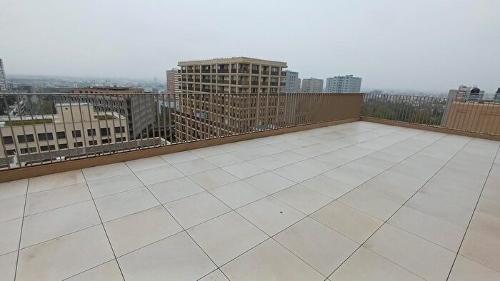 Appartement à louer - Bobigny, Centre-ville - 5 pièces - 4 chambres