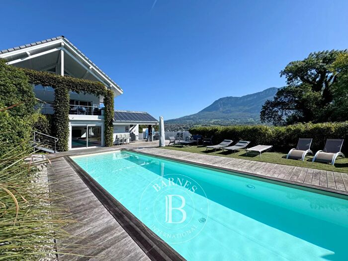 Maison 7 pièces à Tresserve, à vendre