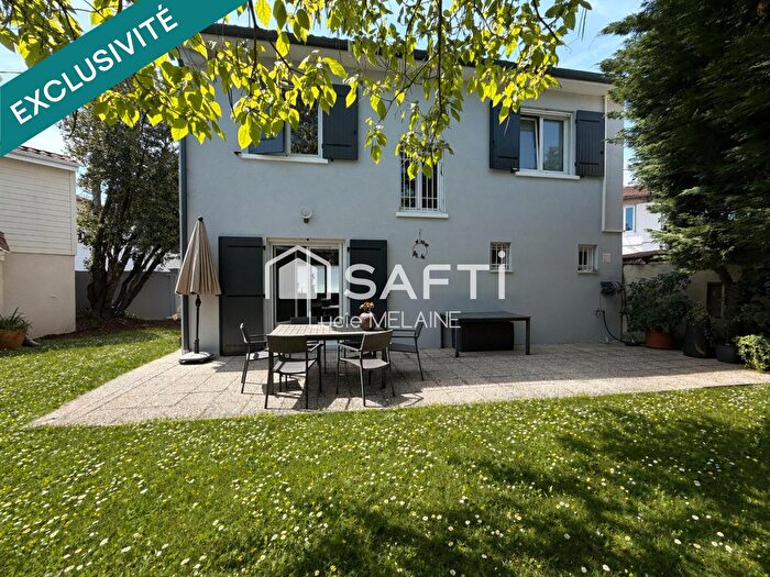 Maison à vendre - Mérignac, Arlac - 5 pièces - 4 chambres
