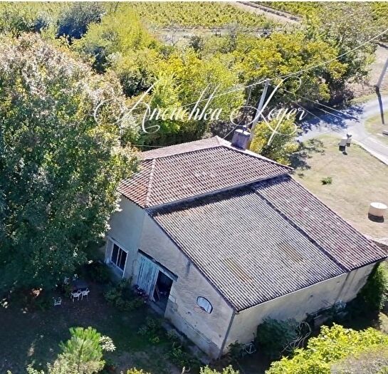 Sauveterre-de-Guyenne : Maison 4 pièces à vendre