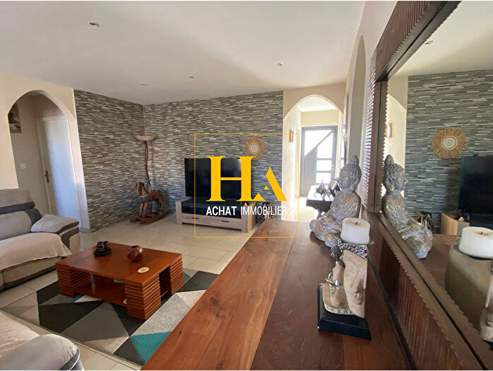 Maison à vendre - Le Tampon, Onzième, Douzième - 4 pièces - 3 chambres