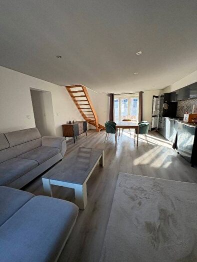 Appartement à louer - Centre Ville, Pontarlier - 4 pièces