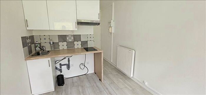 Appartement à louer - Létang-la-Ville - 1 pièce