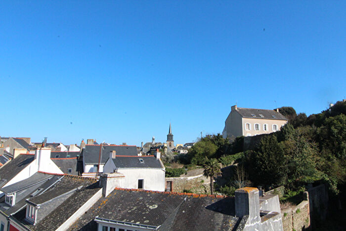 Maison à vendre - Le Palais - 10 pièces - 7 chambres