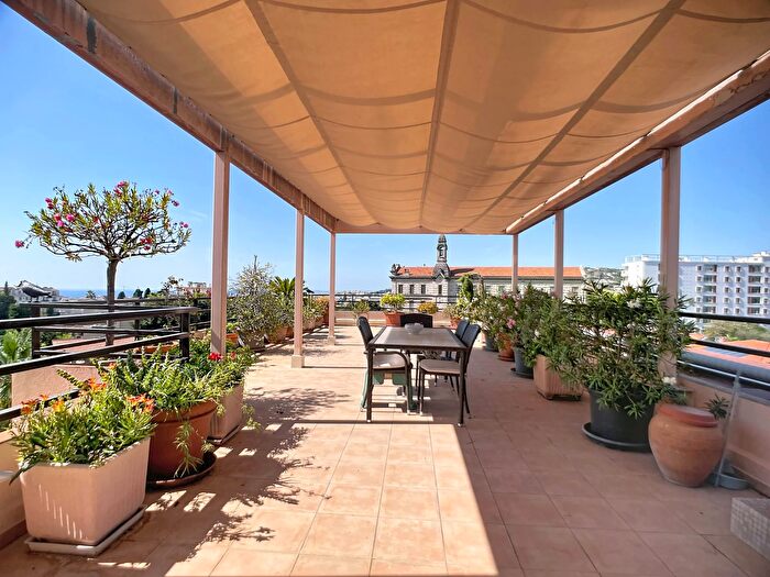 Nice, Valrose : Appartement 3 pièces à vendre