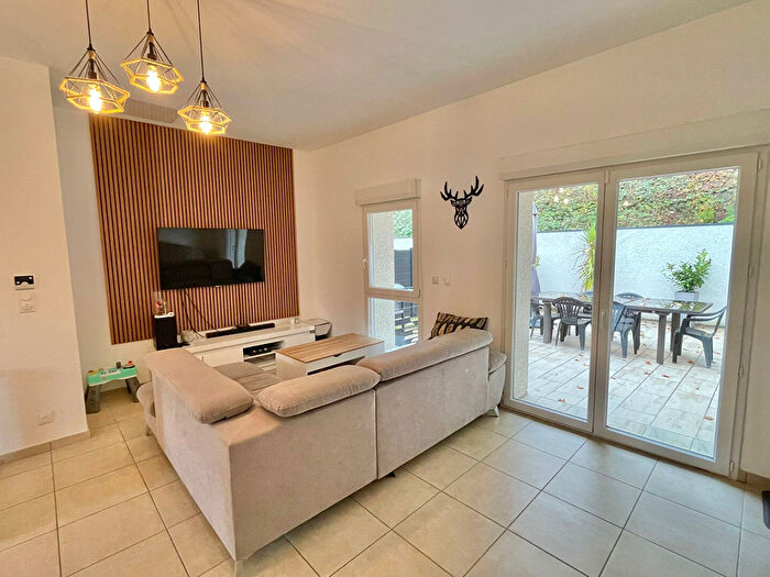 Appartement à vendre - Nivolas-Vermelle - 3 pièces - 2 chambres