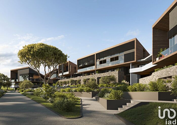 Appartement à vendre - Châteauneuf-Grasse - 3 pièces - 2 chambres