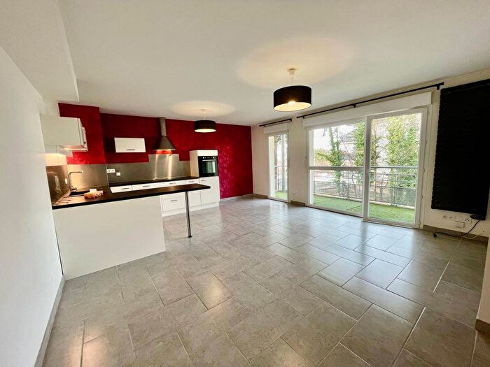 Appartement à louer - Sud, Vétraz-Monthoux - 3 pièces - 2 chambres