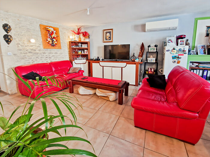 Maison à vendre - Saint-Jean-dAngély - 6 pièces - 4 chambres