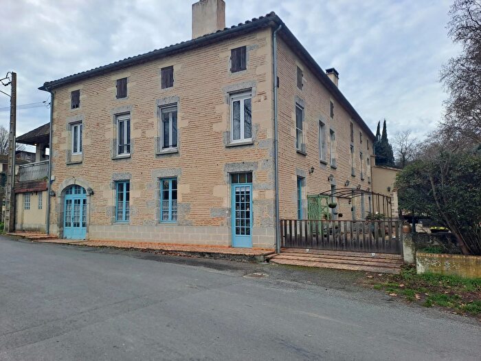 Maison à vendre - Lagruère - 20 pièces - 10 chambres