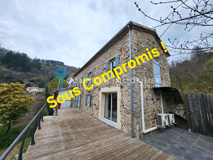 Maison à vendre - Saint-Maurice-en-Chalencon - 5 pièces - 3 chambres