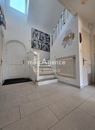 Maison 7 pièces à vendre à Fougères, Forairie, Cotterêts