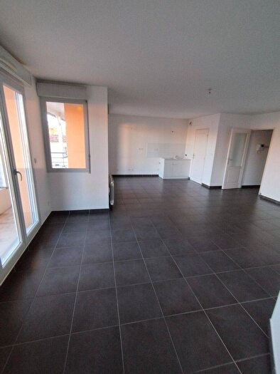 Appartement à louer - Quincieux - 3 pièces - 2 chambres