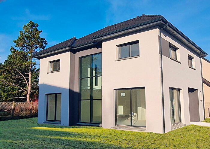 Maison à vendre - Bussy-Saint-Martin - 6 pièces - 5 chambres