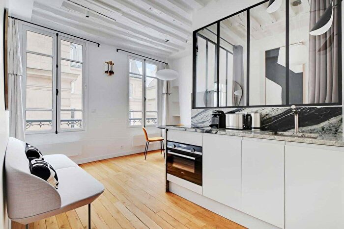 Appartement à louer - Montorgueil-Saint Denis, Paris ème arrondissement - 3 pièces - 2 chambres