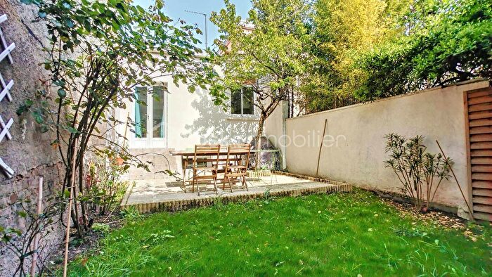 Maison à louer - Hauts dAsnières-Métro, Asnières-sur-Seine - 4 pièces - 3 chambres