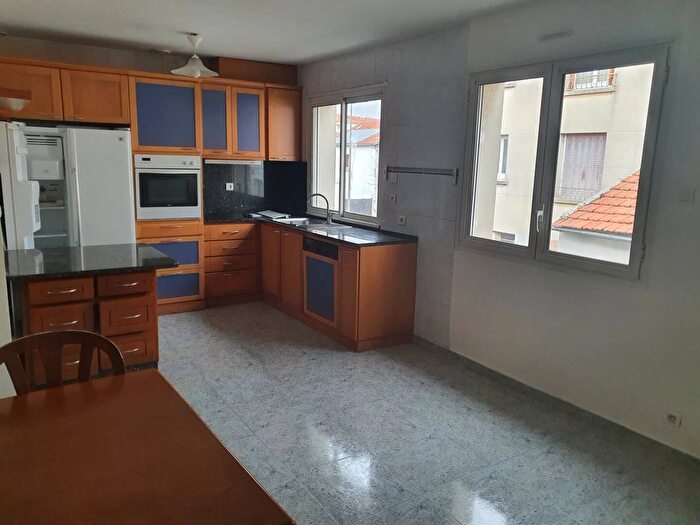 Appartement à louer - Anatole France, Clermont-Ferrand - 4 pièces - 2 chambres