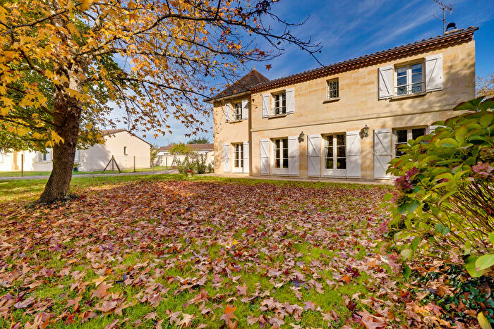 Maison à vendre - Libourne - 7 pièces - 6 chambres