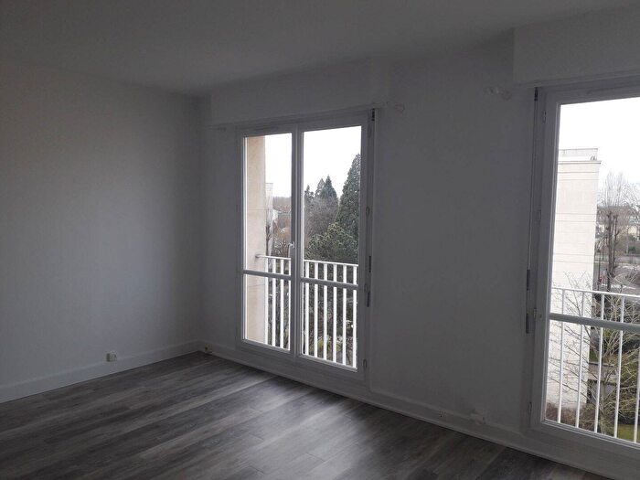 Appartement 1 pièce à Bernard de Jussieu, Versailles, à louer