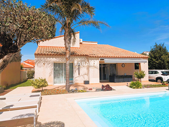 Maison à vendre - Sainte-Marie-la-Mer - 6 pièces - 4 chambres