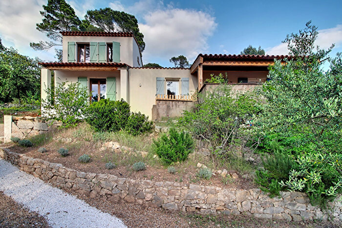 Maison 6 pièces à Entrecasteaux, à vendre