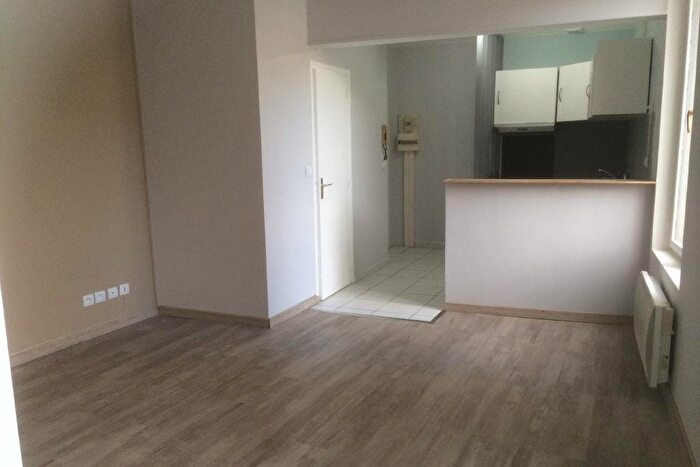 Appartement à vendre - Mantes-la-Jolie, Centre-ville - 2 pièces - 1 chambre