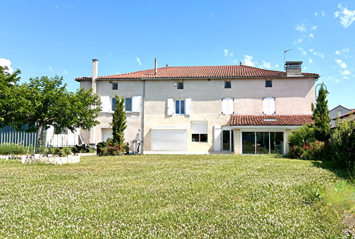 Maison à vendre - Montverdun - 7 pièces - 5 chambres