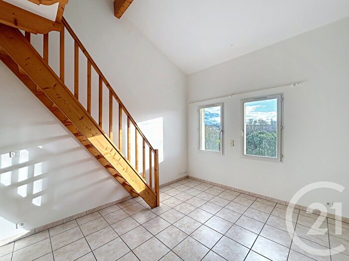 Appartement à louer - Angoulême, Champ de Mars - 2 pièces - 1 chambre