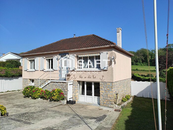 Maison 3 pièces à Port-en-Bessin-Huppain, à vendre