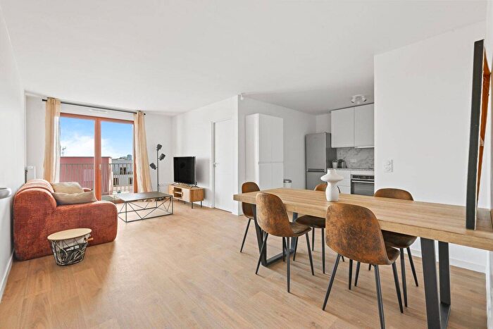 Appartement 5 pièces à Paul Froment-Huit Mais, Vitry-sur-Seine, à louer