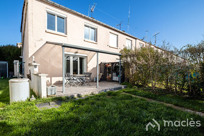 Maison à vendre - Montsoult - 4 pièces - 3 chambres