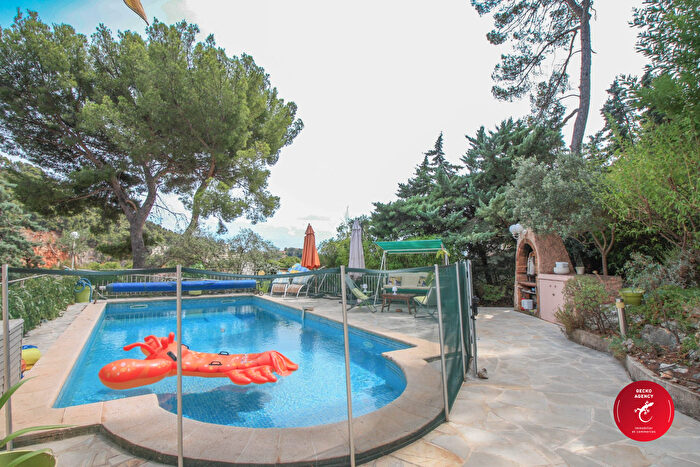 Maison à vendre - Toulon - 7 pièces - 5 chambres