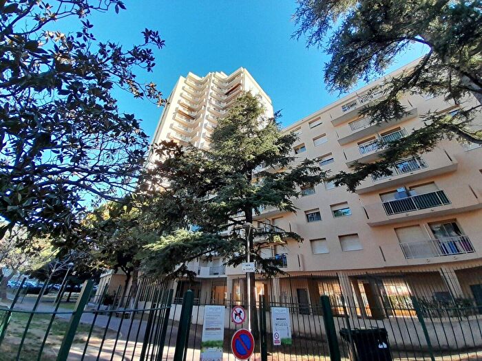 Appartement à louer - Saint Roch, Nice - 3 pièces - 2 chambres