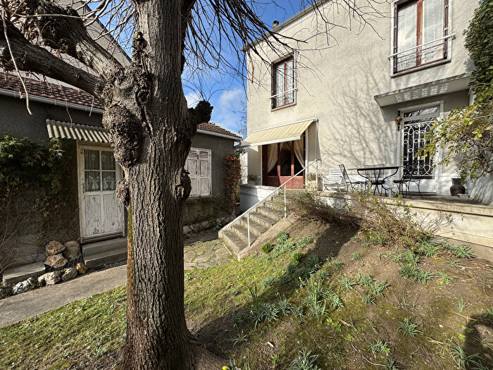 Maison à vendre - Saint-Maur-des-Fossés, La Varenne - 5 pièces - 3 chambres