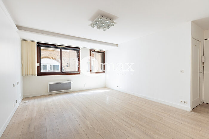 Levallois-Perret, Front de Seine : Appartement 2 pièces à vendre