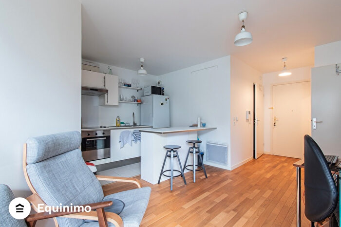 Suresnes, Liberté : Appartement 2 pièces à louer