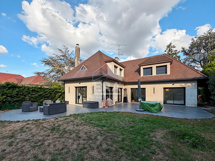 Saint-Fargeau-Ponthierry - Maison 8 pièces à vendre