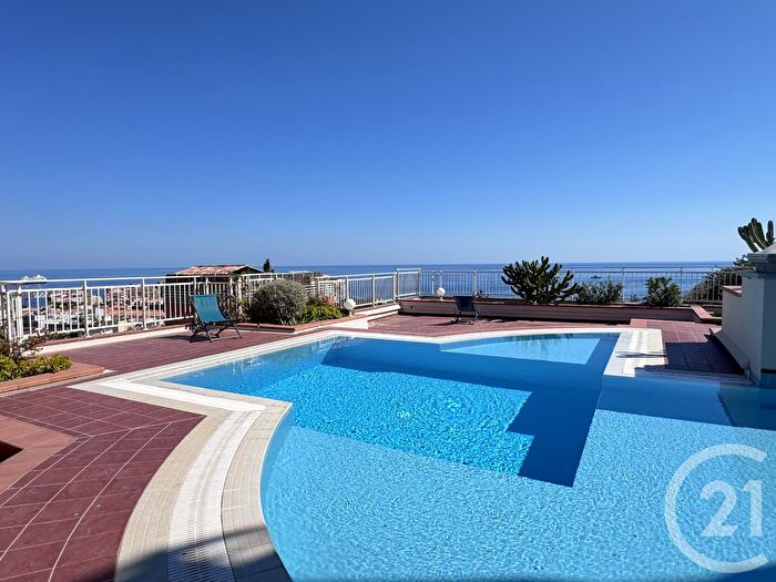 Appartement 1 pièce à Cap-d'Ail, à louer