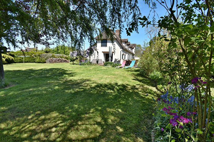 Maison à vendre - Frazé - 9 pièces - 6 chambres