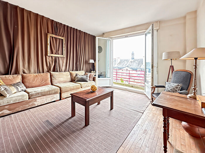 Appartement à vendre - Quartiers Centre, Saint-Hélier, Gare - 3 pièces - 1 chambre