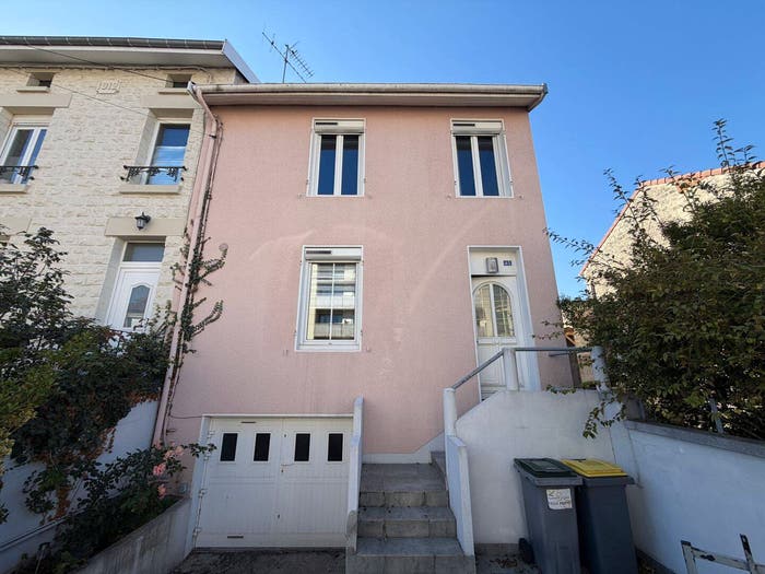 Centre-Gigny-Noue Centre, Saint-Dizier : Maison 5 pièces à louer
