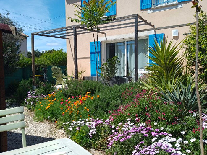 Maison à vendre - Mouriès - 4 pièces - 3 chambres